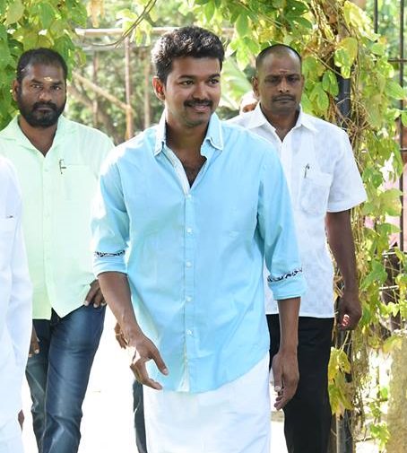 Vijay In Dhoti In Jilla