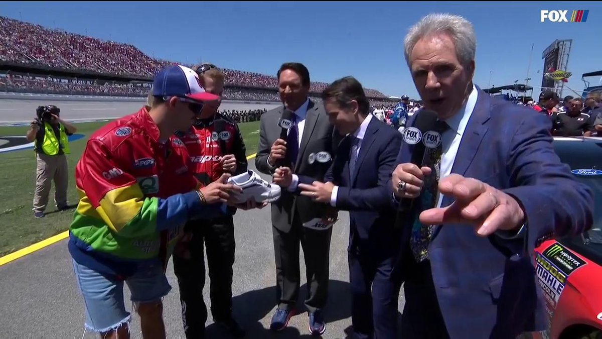 Rodney Sandstorm invading the Pre-Race show : r/NASCAR