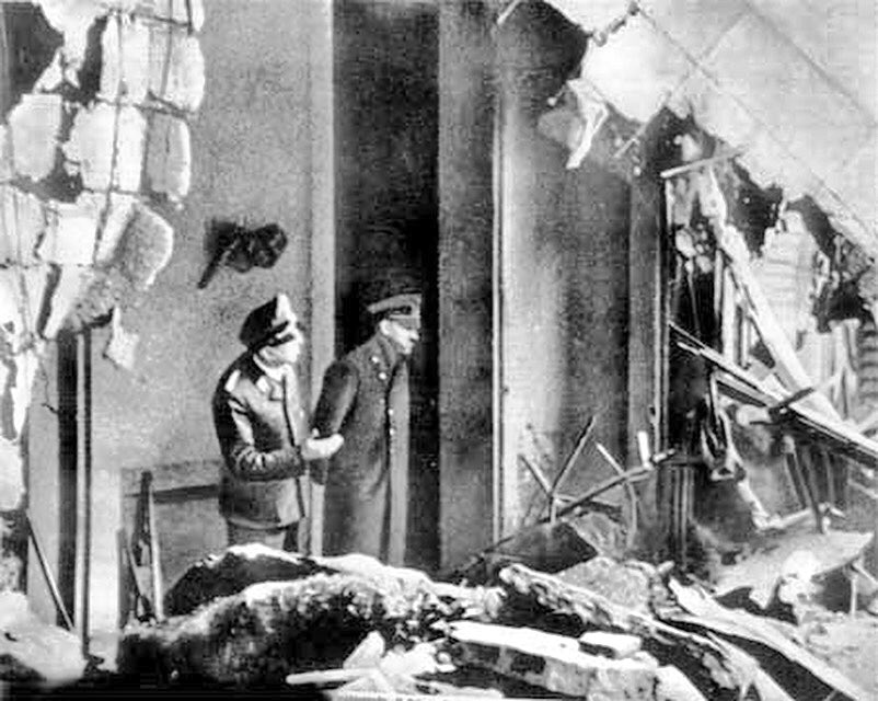 Allegedly the last known photo taken of adolf hitler: hitler and his ...