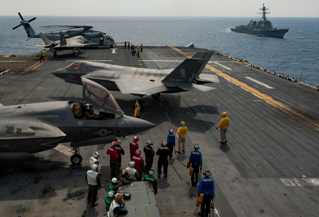 U.S. Navy on Twitter: U.S. Navy on Twitter: