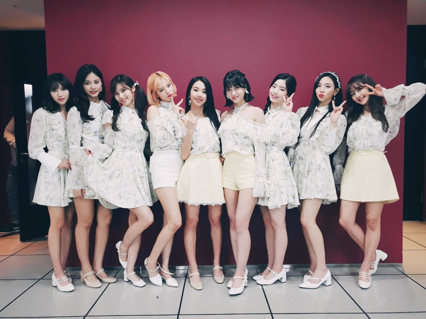 TWICE on Twitter: TWICE on Twitter:
