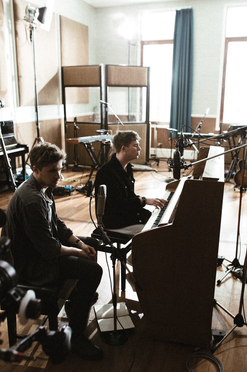 54 best Twitter @aquilo images on Pholder