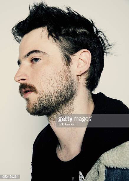 Tom Sturridge's Instagram, Twitter & Facebook on IDCrawl