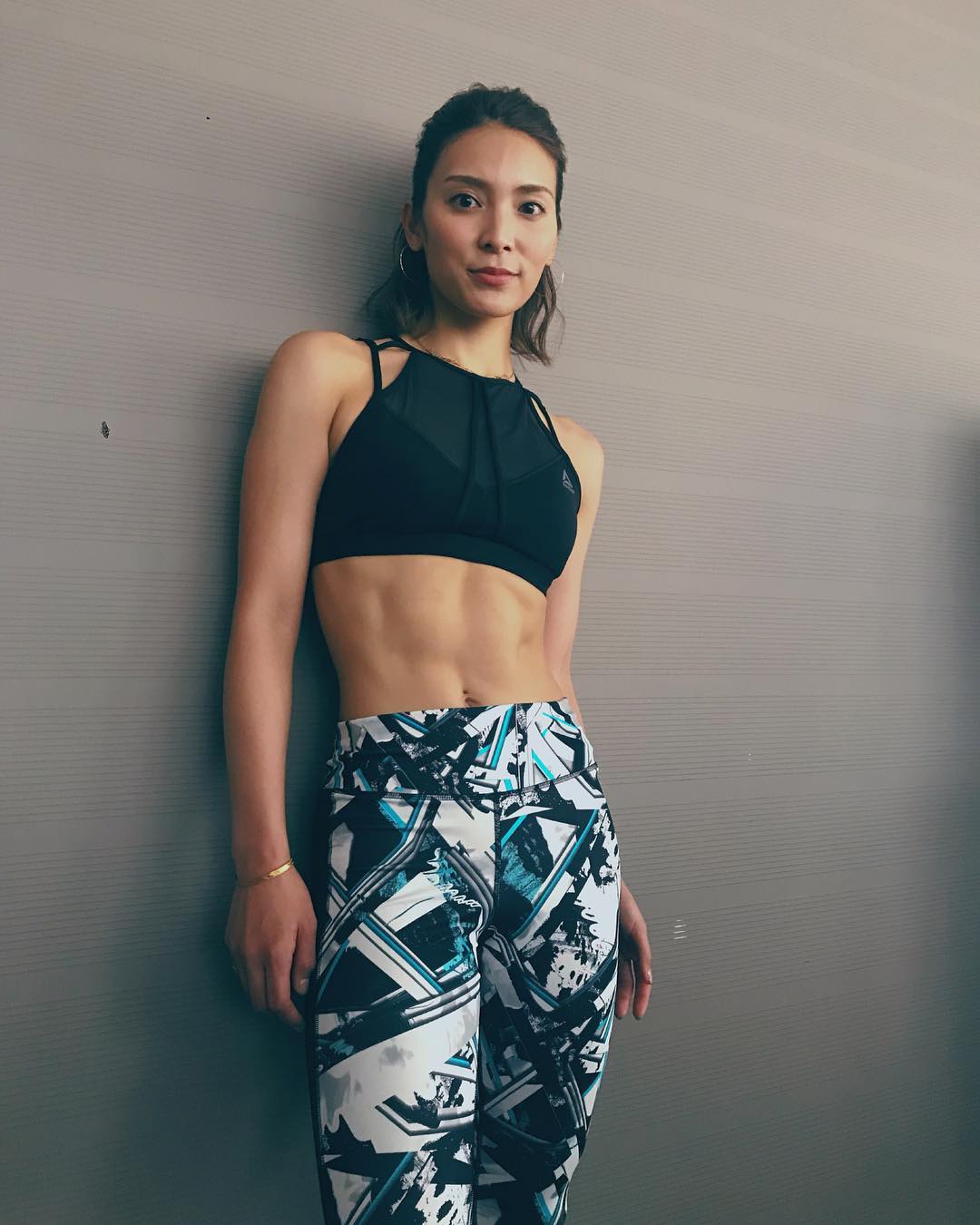 Akimoto Sayaka Gorilla