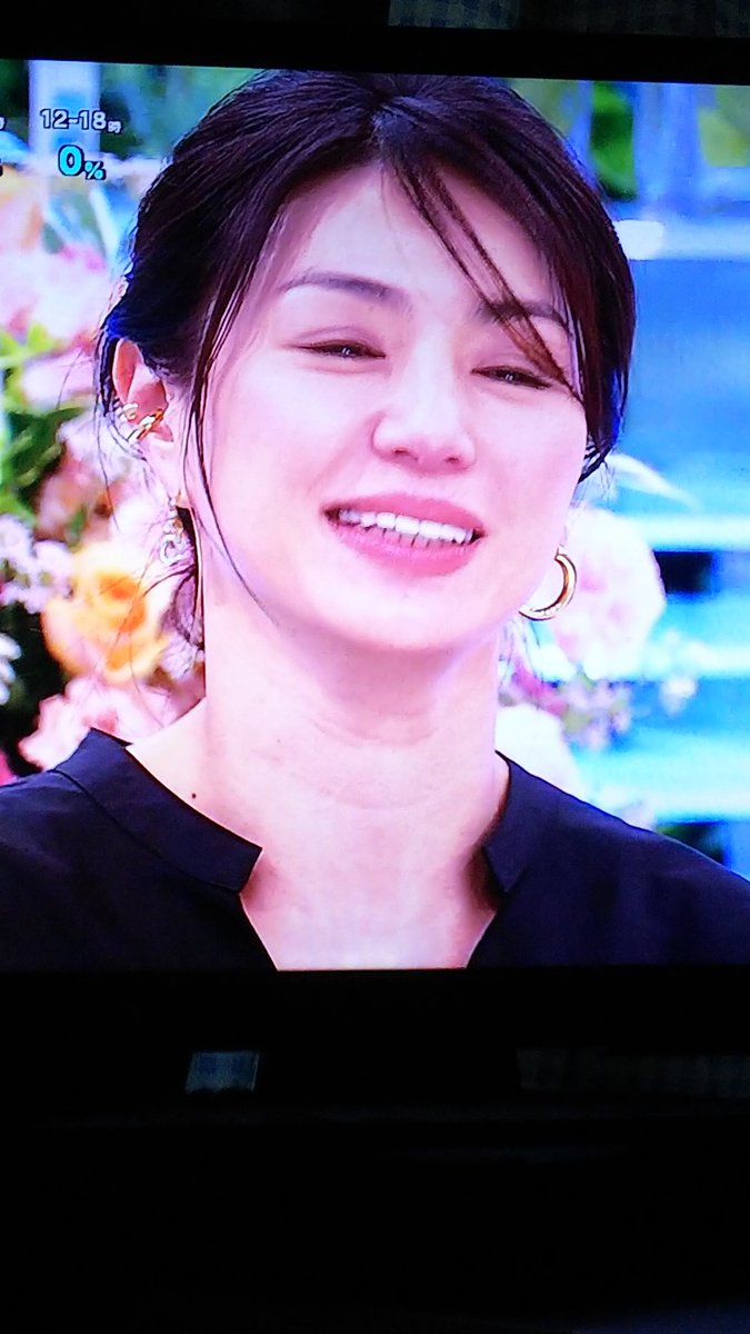 朝ドラ #半分青い で井川遥さんが着こなす「ピンクハウス」に 朝ドラ #半分青い で井川遥さんが着こなす「ピンクハウス」に