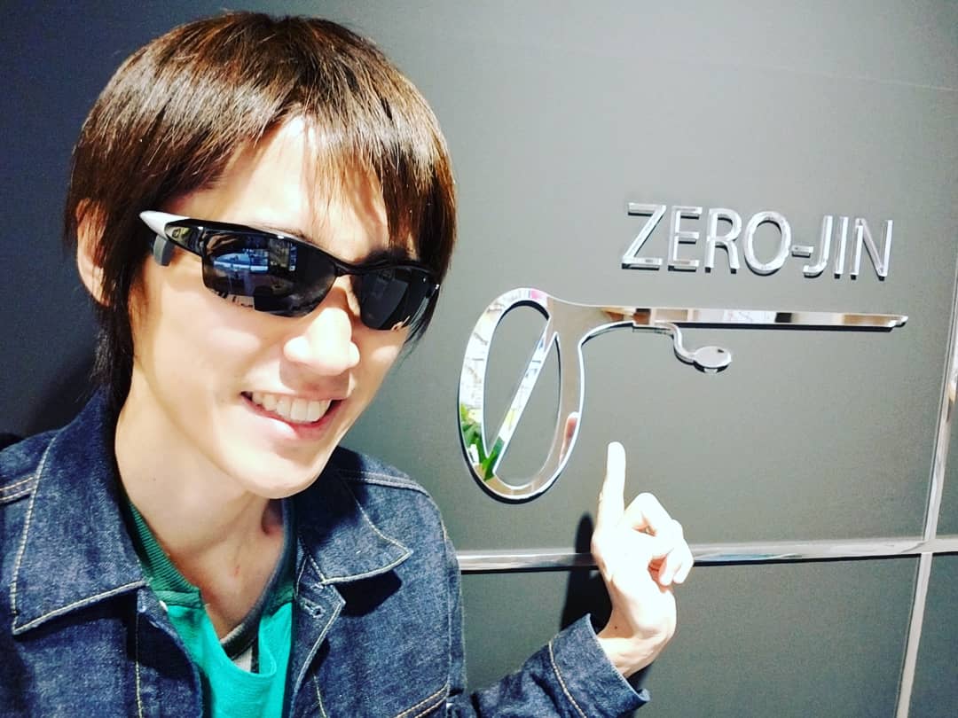 よっぴー on Twitter: "友達が大井町に出した鼻パッドレスメガネの店ZERO-JIN @ZERO_JIN_grass お邪魔してきました！鼻パッド無いと車で言うシートピラーが視界に ...