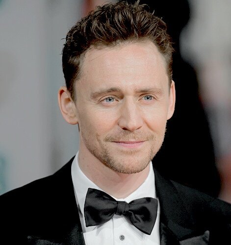 Tom Hiddleston Cute Smile