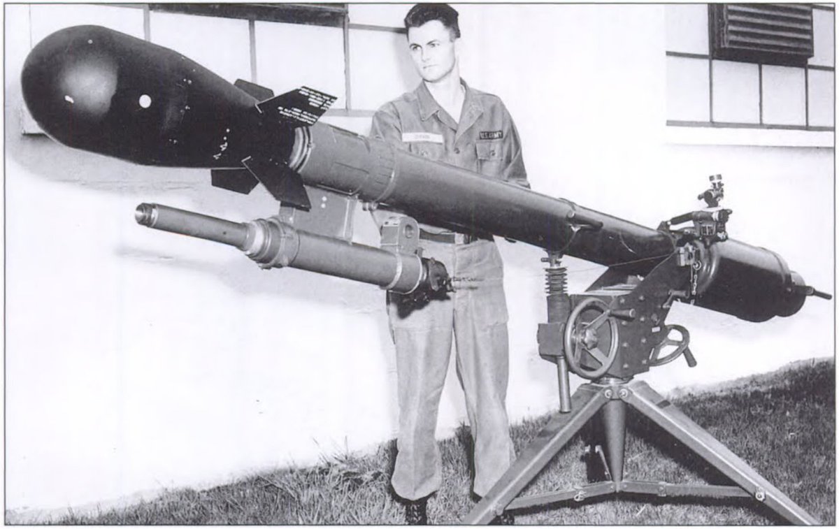 Bomba Nuclear Davy Crockett The "Davy Crockett" And "Atomic