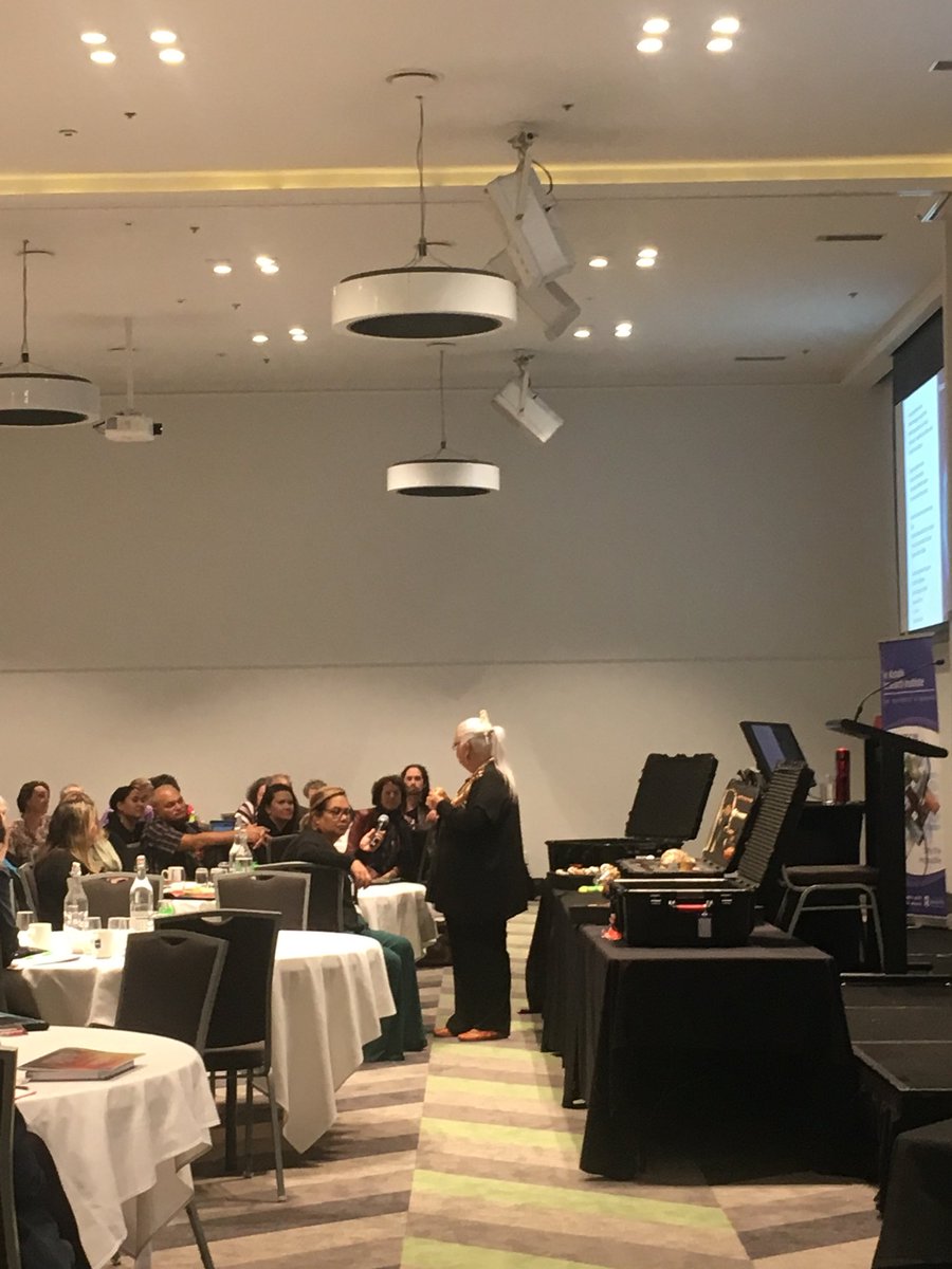 Ursula Ellis (@bearznz) | Twitter