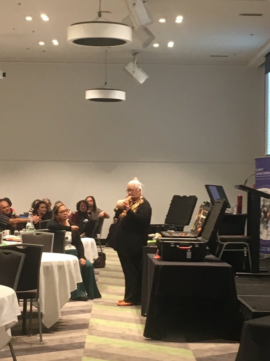 Ursula Ellis (@bearznz) | Twitter