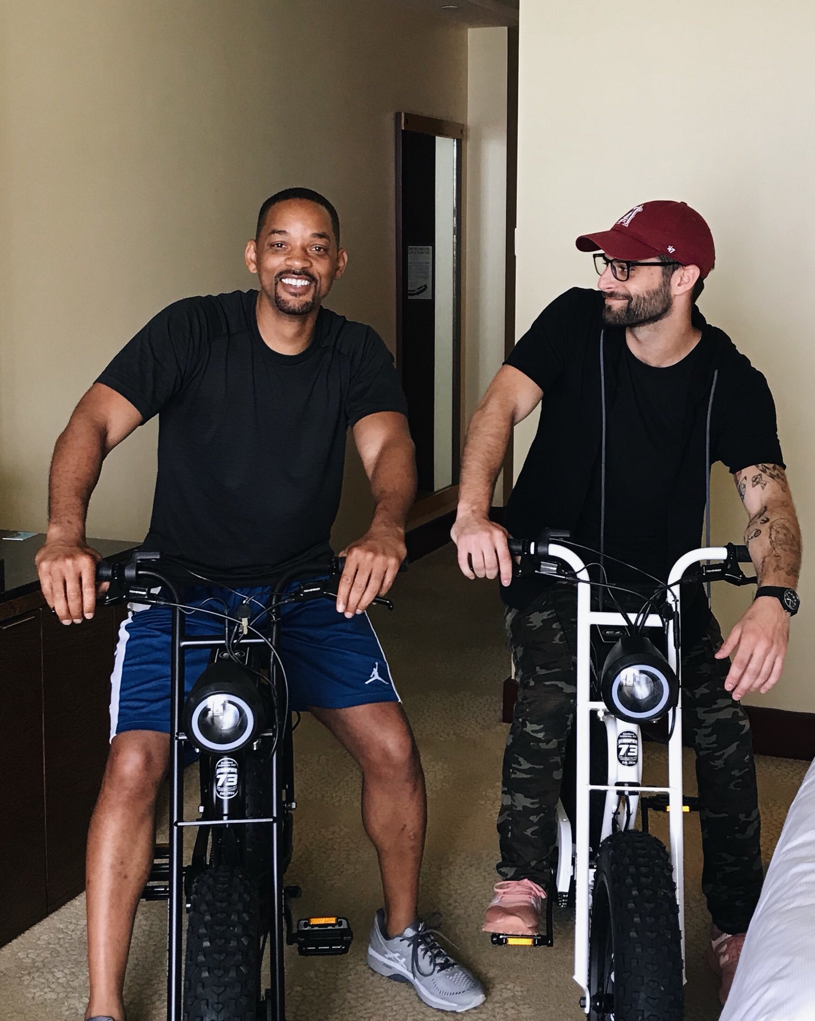 Will Smith Look Away Picture