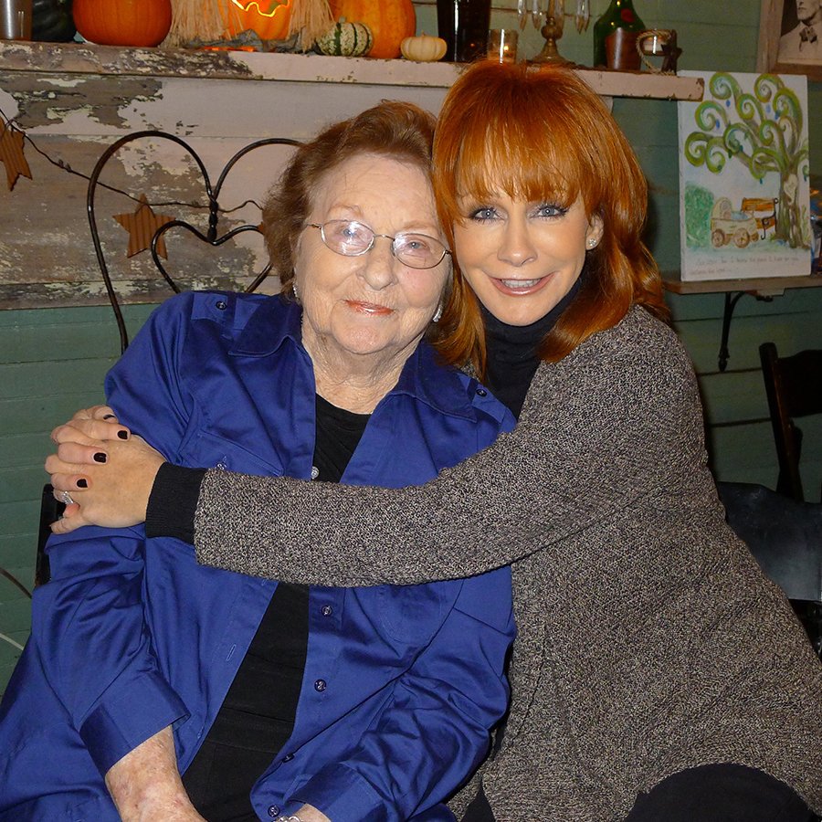 69 best Twitter @reba images on Pholder | I guess they finally figured ...