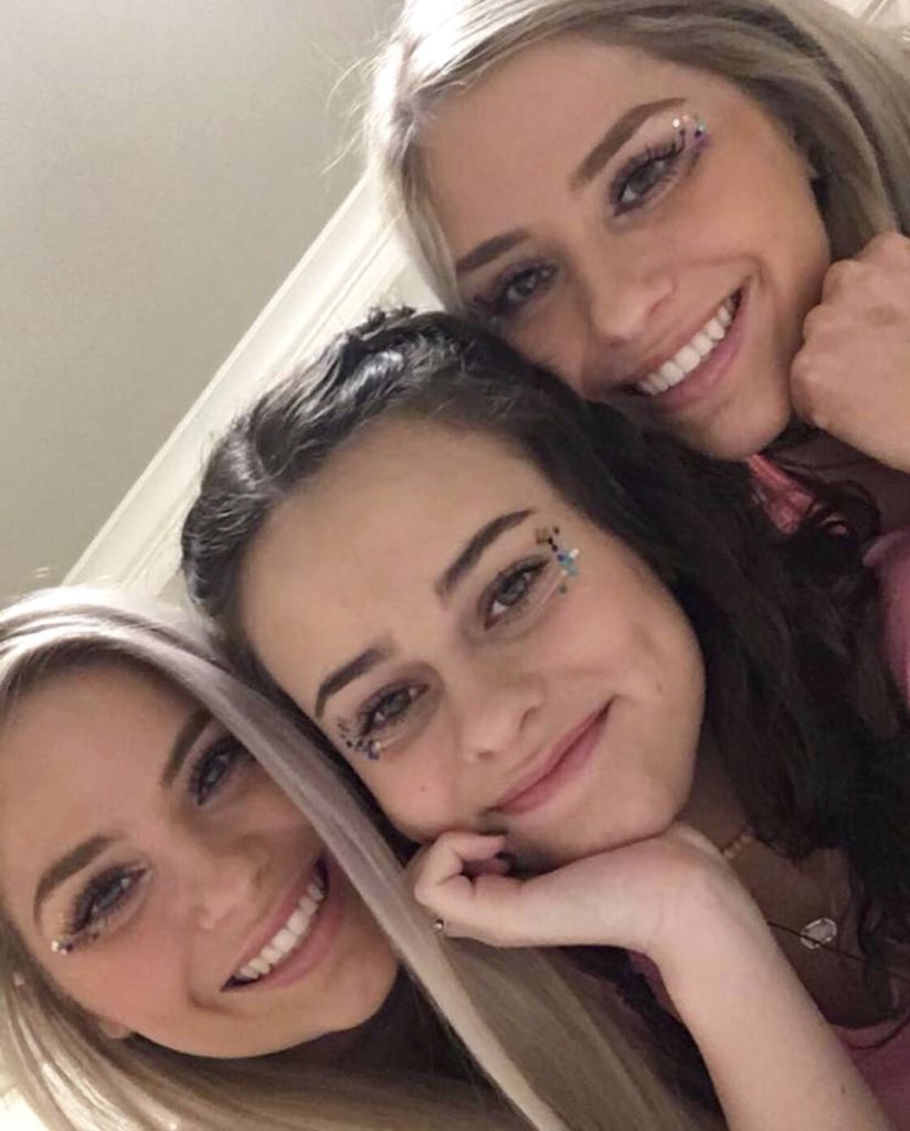 Ashley Pollock's Instagram, Twitter & Facebook on IDCrawl