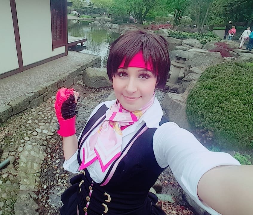 Street Fighter Sakura Cosplay