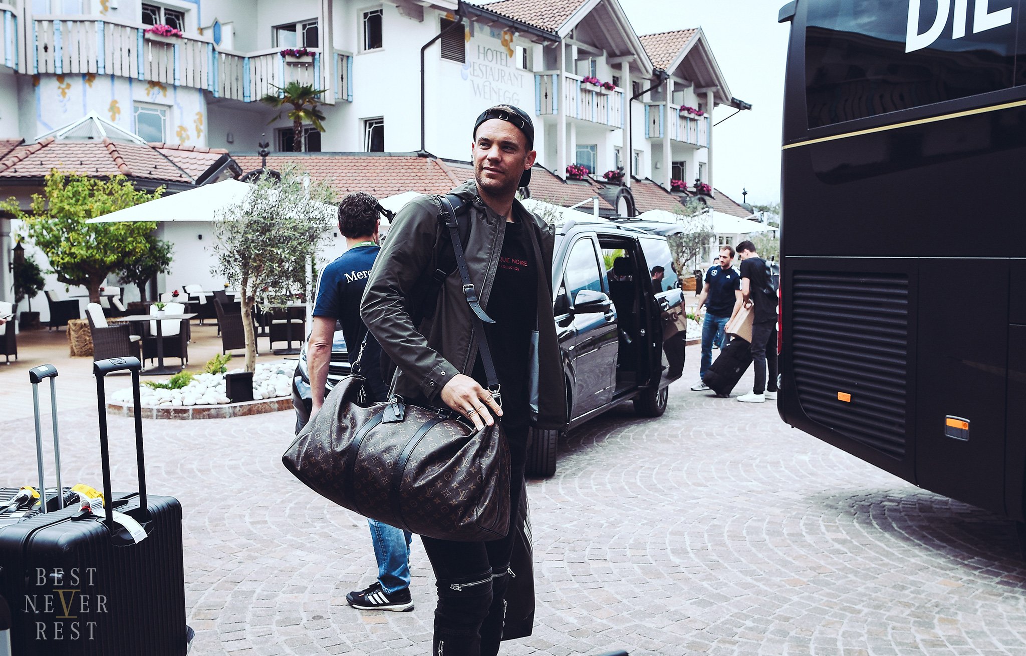 Manuel Neuer House World Cup 2014: Germany Relies On Manuel Neuer And