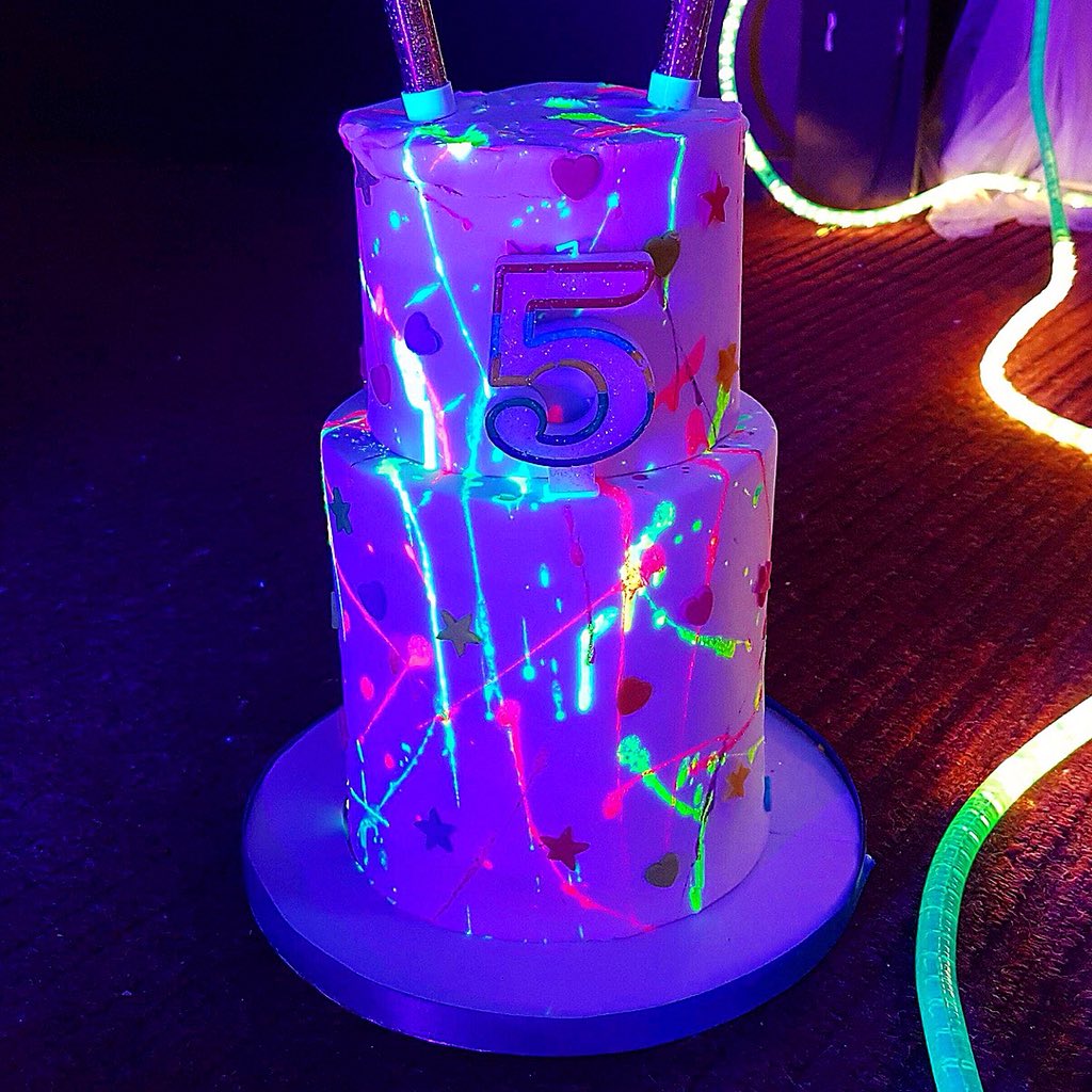 Glow In The Dark Party Cake