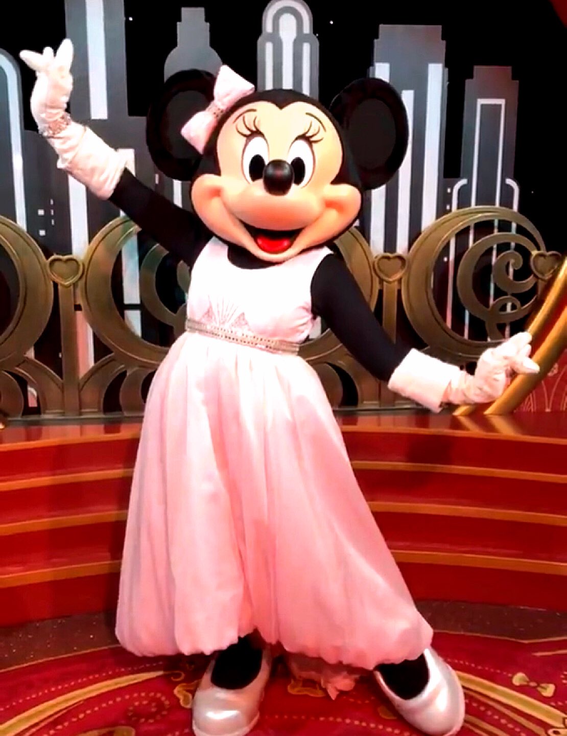 Minnie Mouse Minnie Mouse Pictures Disney World Characters Disney Hot