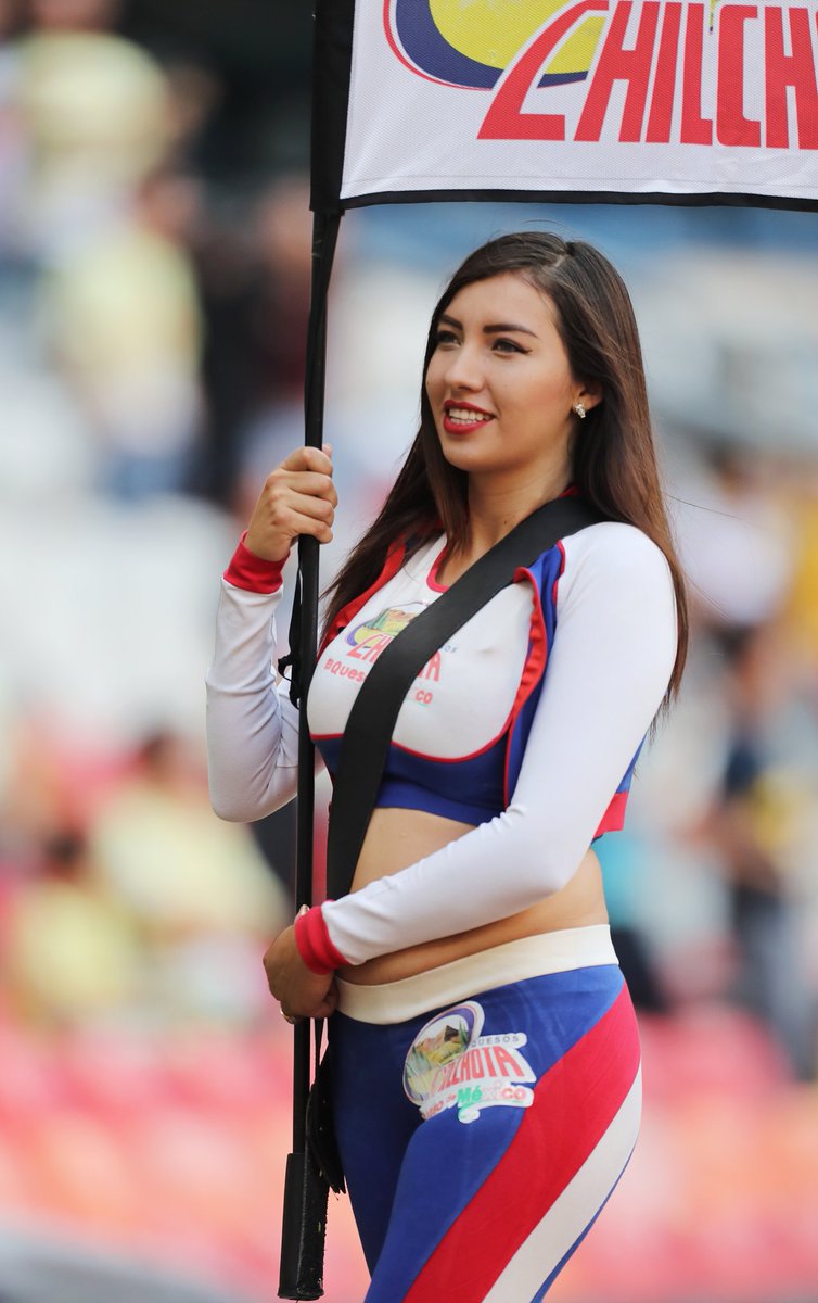 Bellas edecanes en el azteca previo al @clubamerica vs @clubsantos vía ...