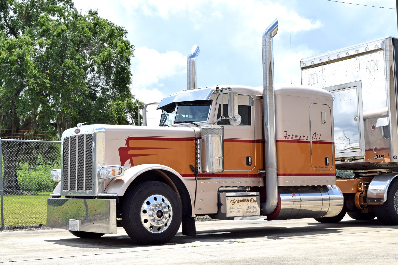 Old School Peterbilt Paint Jobs