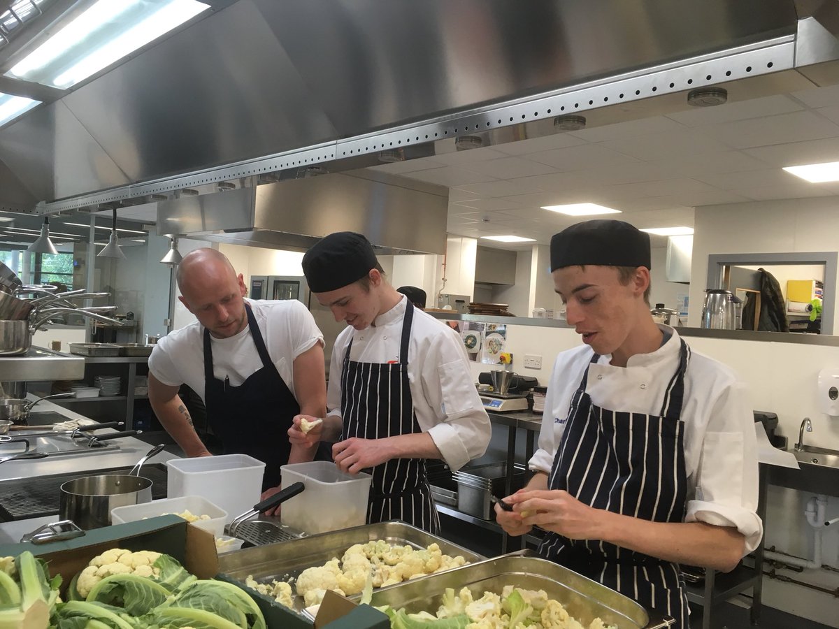 Dean Perry (@deanperry1984) | Twitter