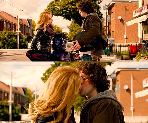 Hit Girl Kick Ass 2 Kiss