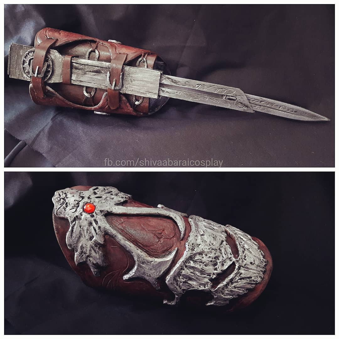 Ezio Hidden Blade