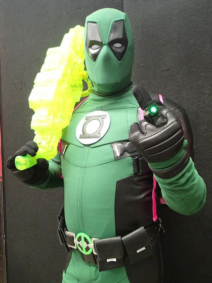 Green Deadpool Cosplay