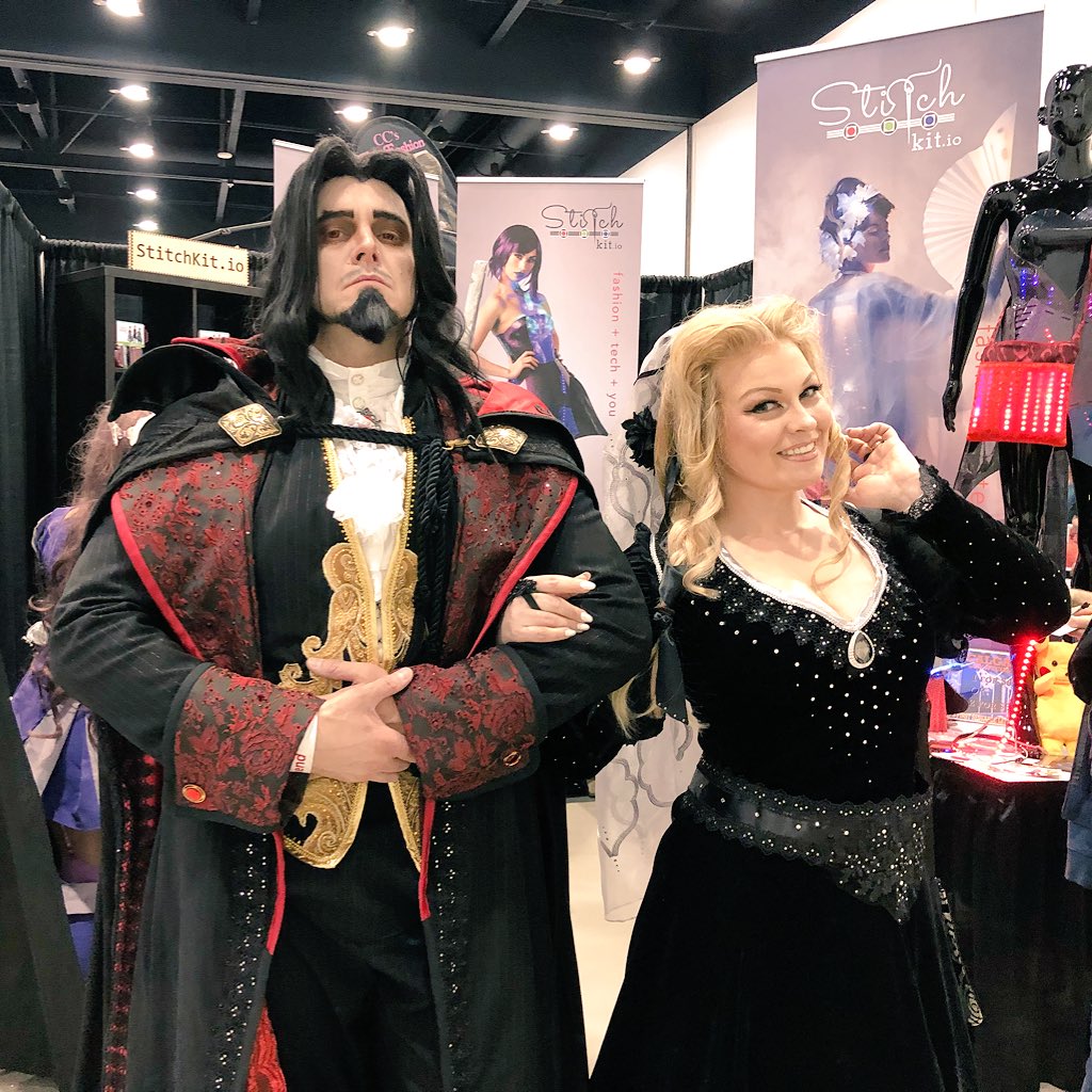 Sexy Castlevania Cosplay