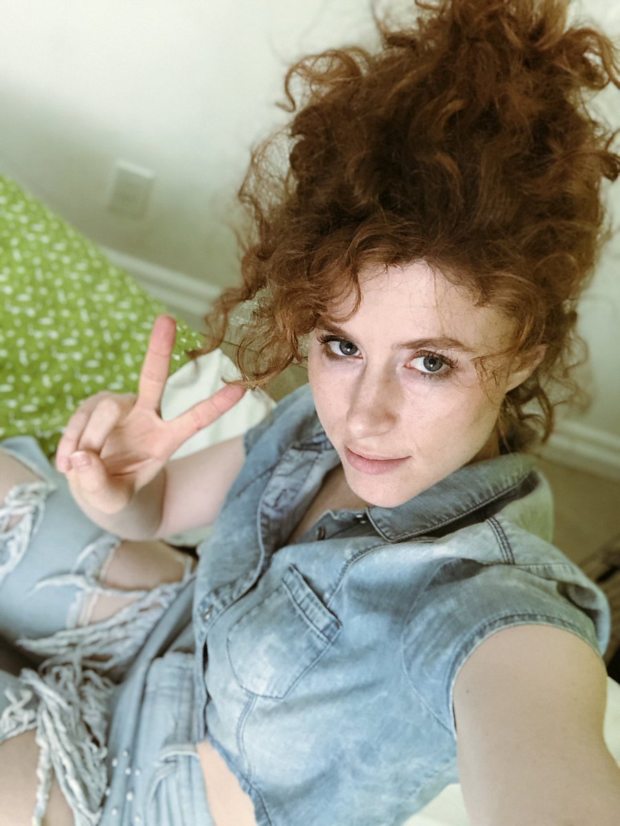 Kiesza Hair Style