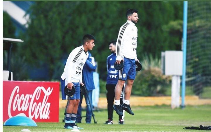 Media Tweets by sofia💙 (@sofii_zamo) | Twitter