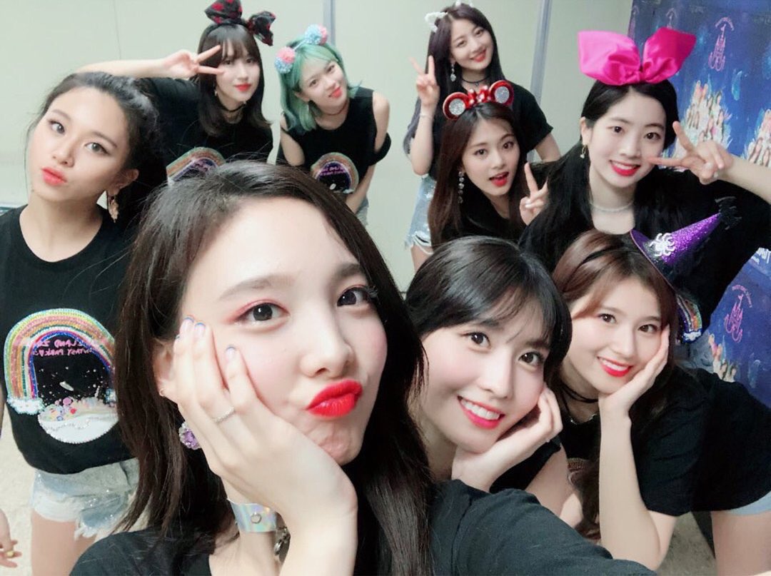 TWICE GLOBAL on Twitter: TWICE GLOBAL on Twitter: