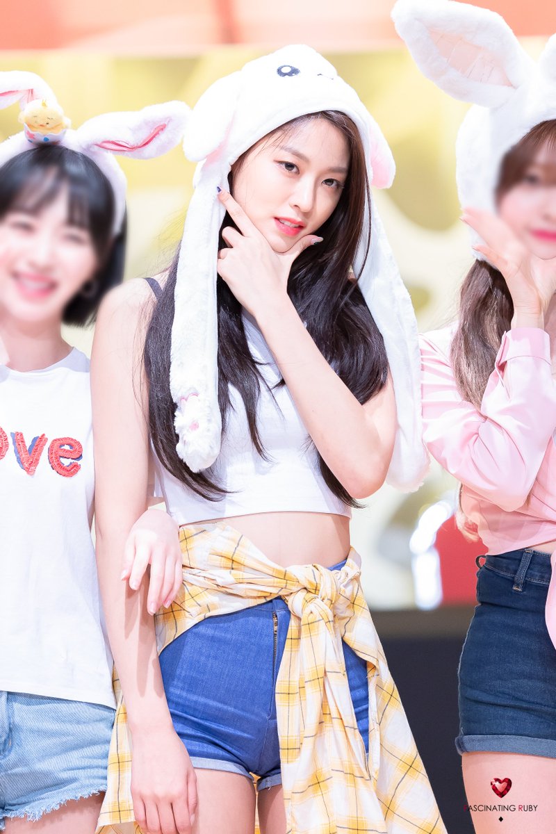 AOA Fascinating Ruby on Twitter: "180602 KBS 미디어센터 심석홀 팬사인회 #AOA #설현 #김설현 #빙글뱅글 @Official_AOA…