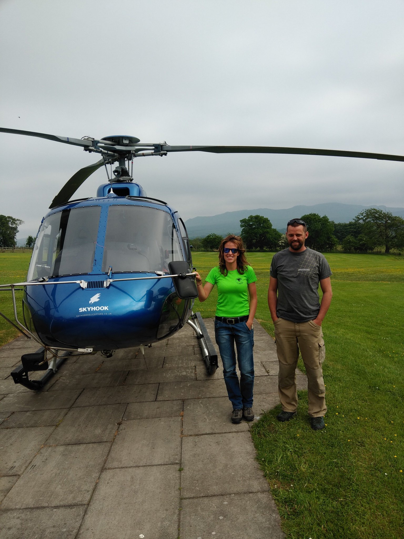TSL on Twitter: "Introducing Skyhook Helicopters first female pilot Julie May. Julie is a high ...