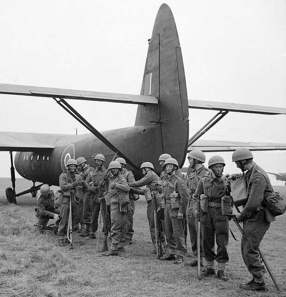 Ron Eisele on Twitter: "Horsa glider troops, December 1942 https://t.co/6DfIeAu7dS"