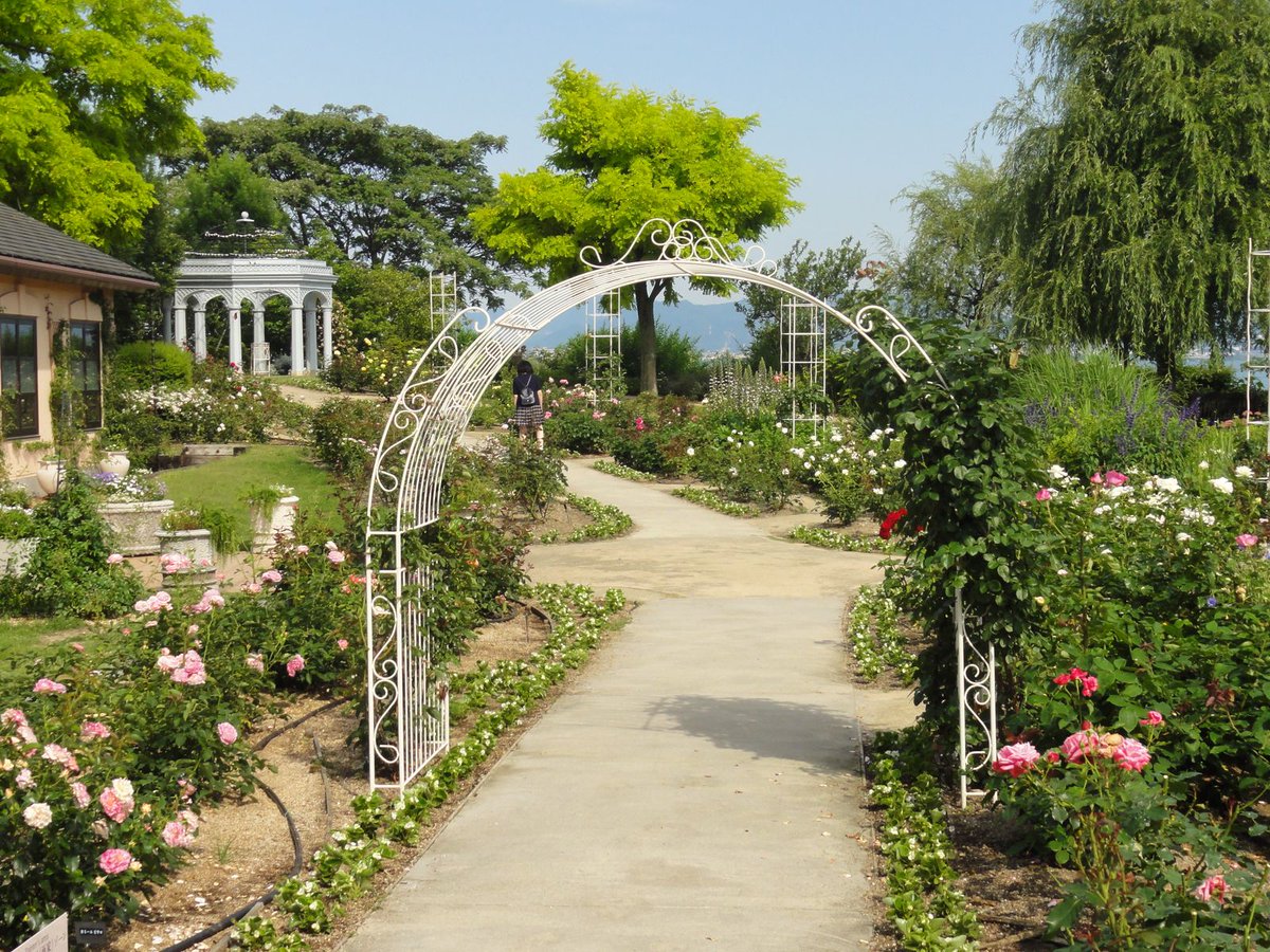 Ruby & Emmeline on Twitter: "6/4 ミシガンクルーズ その3 14:30 柳が崎湖畔公園港で下船、びわこ大津館に行きます。1934年(昭和9)に建築された旧 琵琶 ...