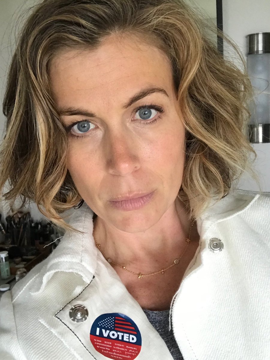 Sonya Walger's Instagram, Twitter & Facebook on IDCrawl