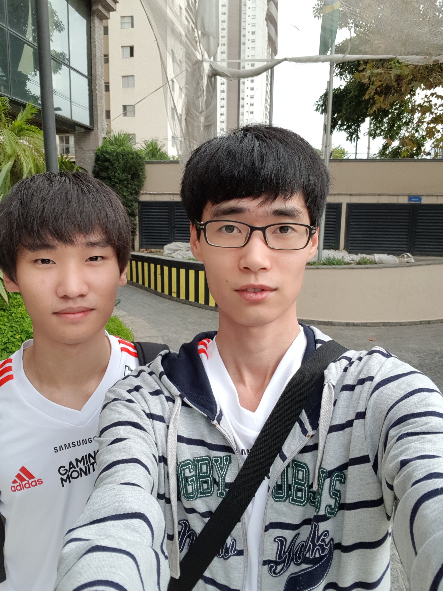 Byeong Hoon Lee on Twitter: "Arrived in brasil spent 30 something hours on the plane so super ...