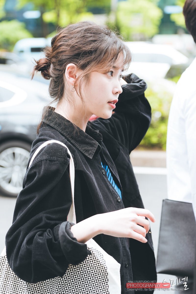Iu Side Bangs
