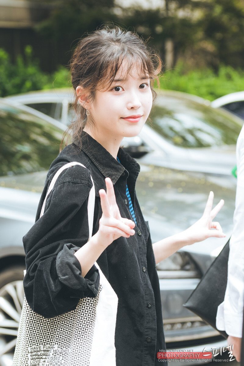 Iu Side Bangs