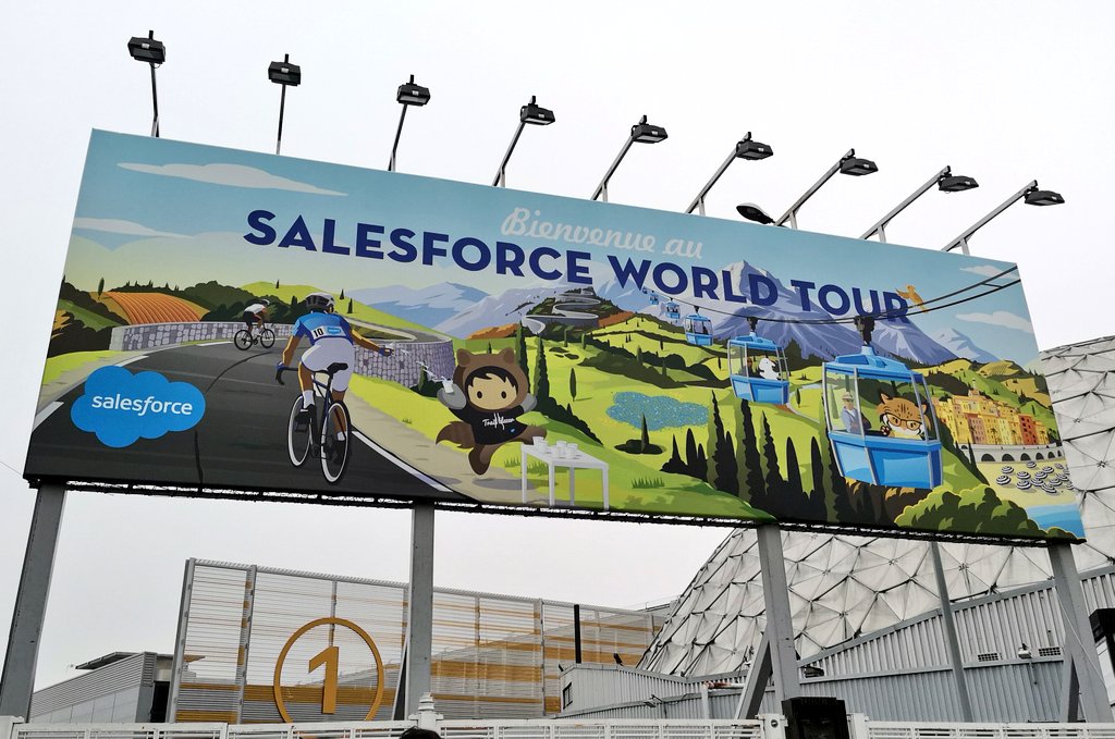 ️ Welcome To The Salesforcetour Paris Featuring Innovation Startup