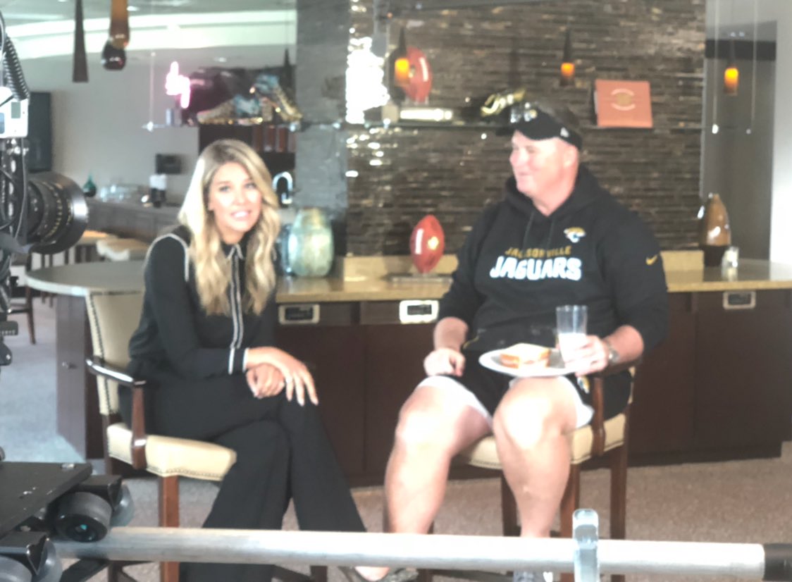 21 best Twitter u/charissat images on Pholder | ️