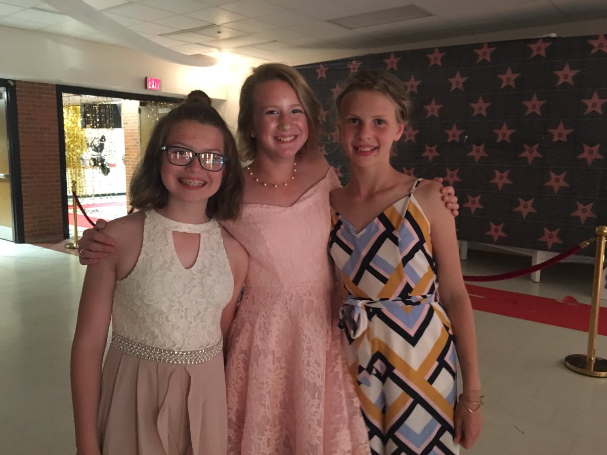 6th Grade Girls Dance