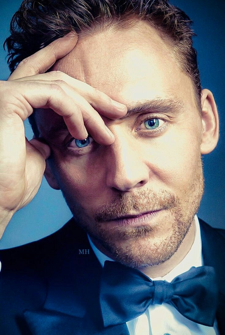 Tom Hiddleston Eyes