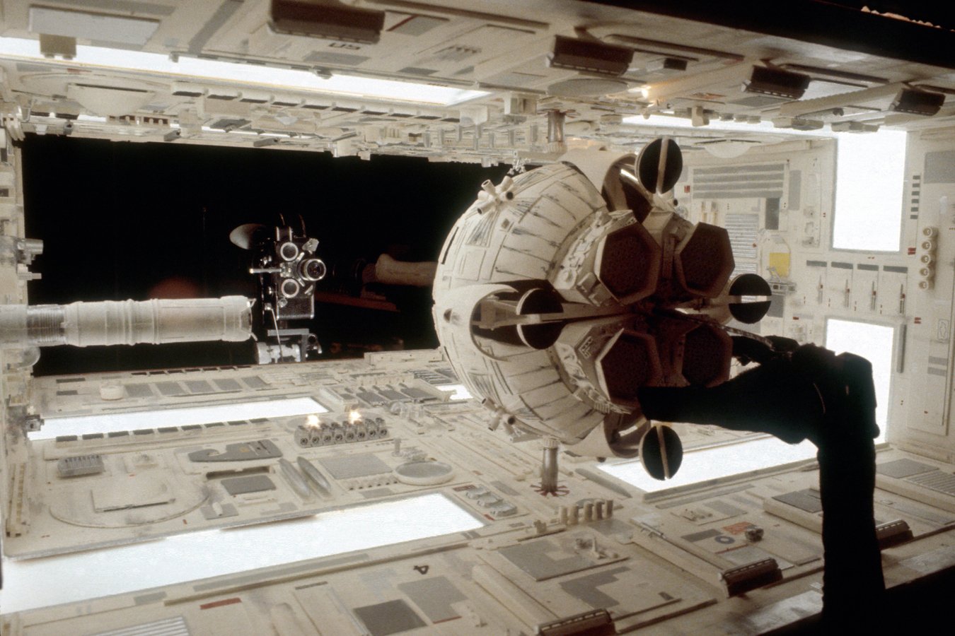 2001 A Space Odyssey Space Station Interiors