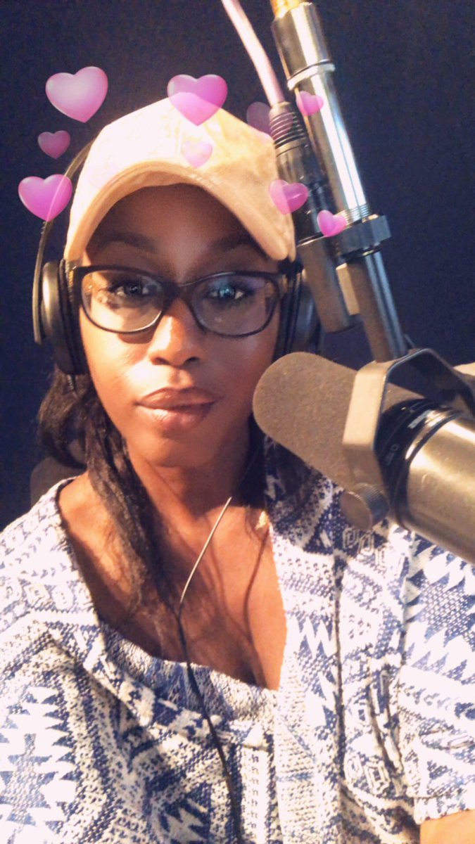 Stephanie Officer's Instagram, Twitter & Facebook on IDCrawl