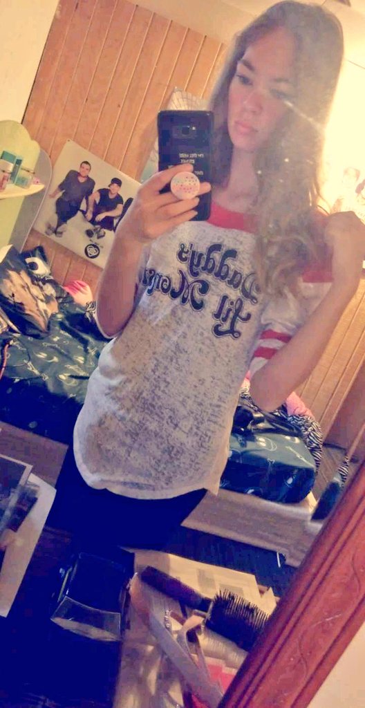 Ashley Devries (@PrincessAD143) | Twitter