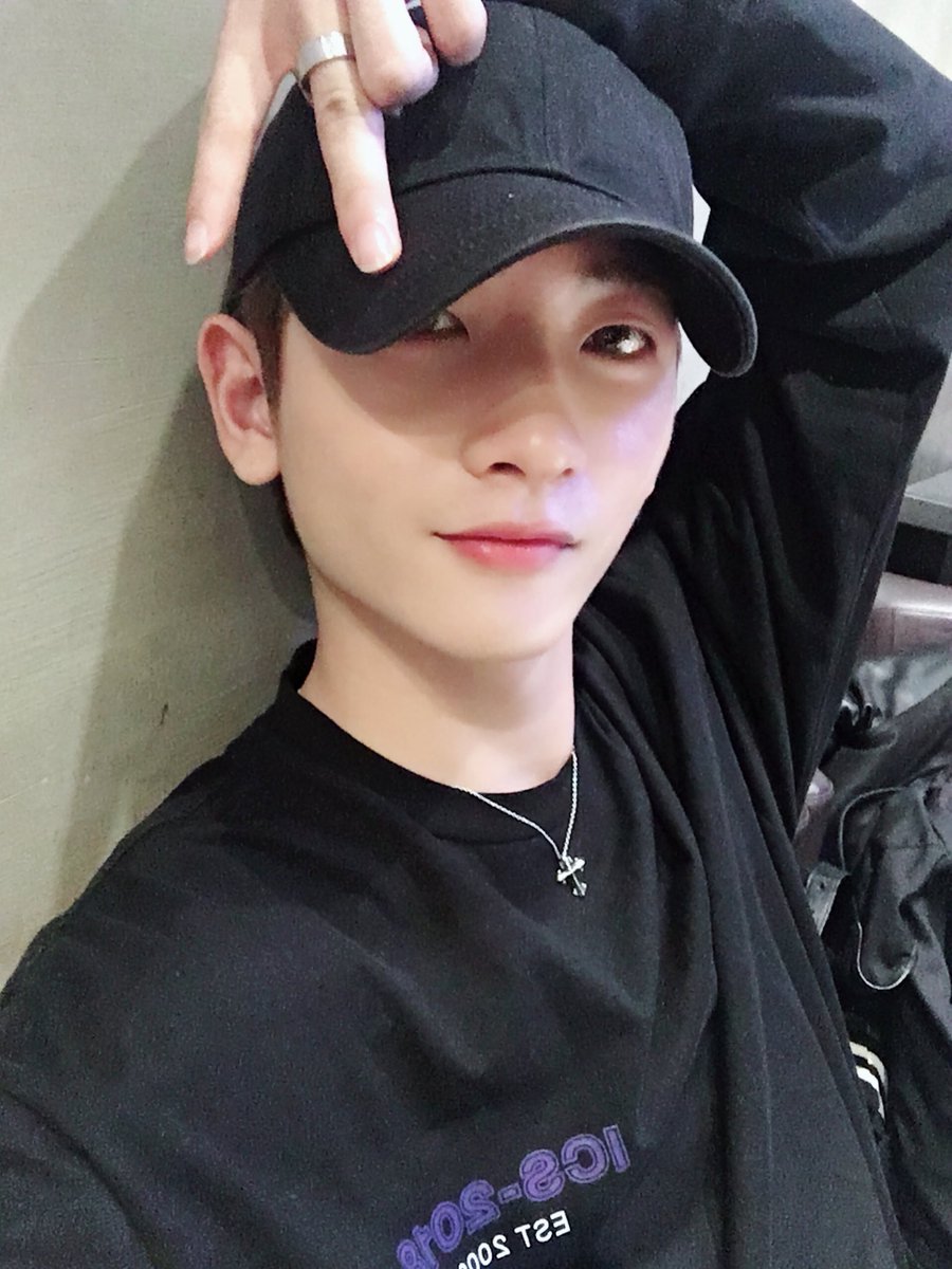 52 best Twitter Rainz_official images on Pholder | [☔️] 2018.06.30 # ...