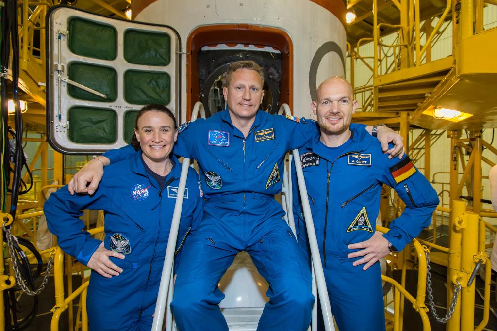 Tomorrow, the three humans who launched from Earth on Wednesday will ...