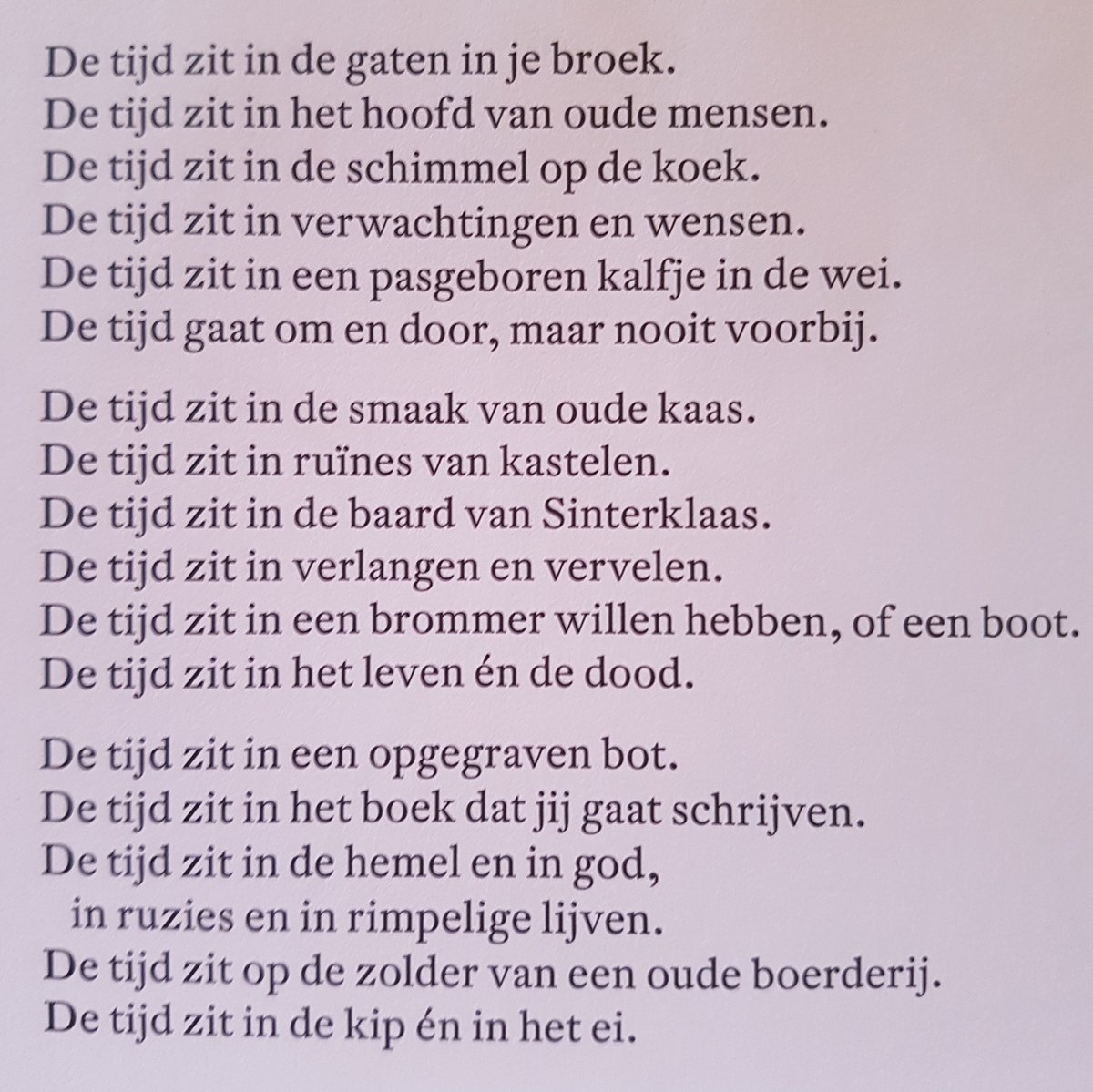 ‘Hoe weet je dat de tijd bestaat?’ – Poëzie in de klas | Nederlands in ...