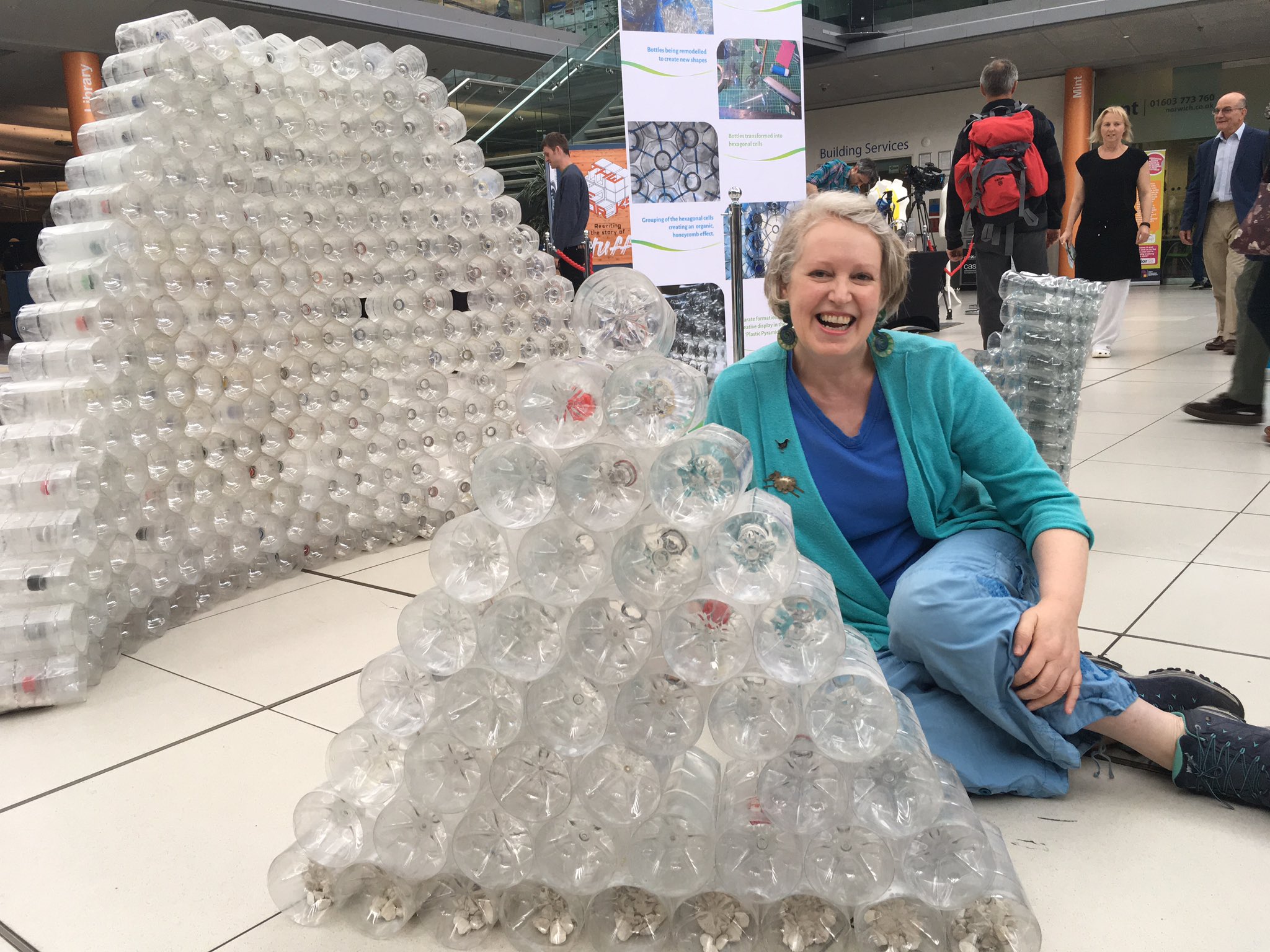 Recycled Plastic Bottle Sculptures Plants Made From Recycled Plastic